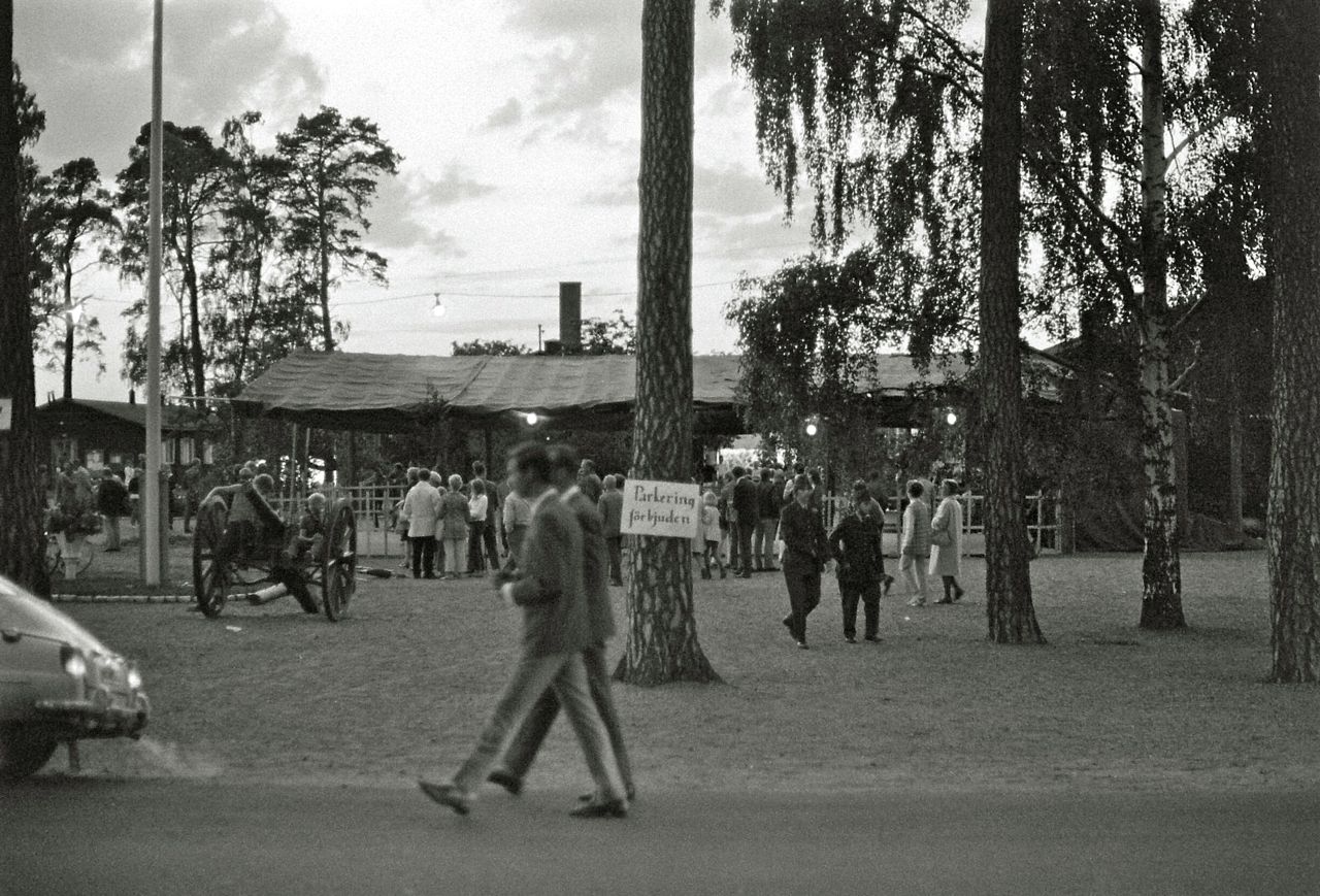 Gamla bilder från FJS-dag 1970 « FJS årgång 1970/71 -Fallskärmsjägare-